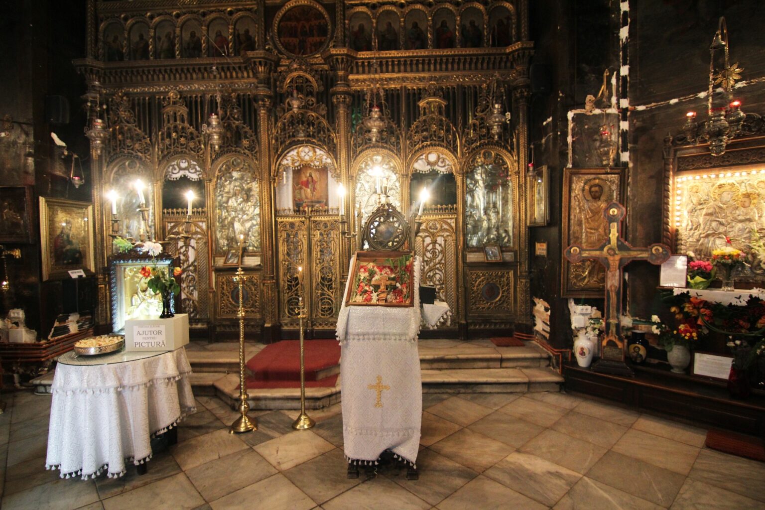 2. Cum arată o biserică - e-religie.ro